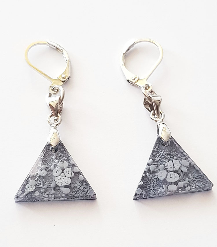 Coral Gray small Triangles Earrings – Elka Belka – Hand made Jewlery